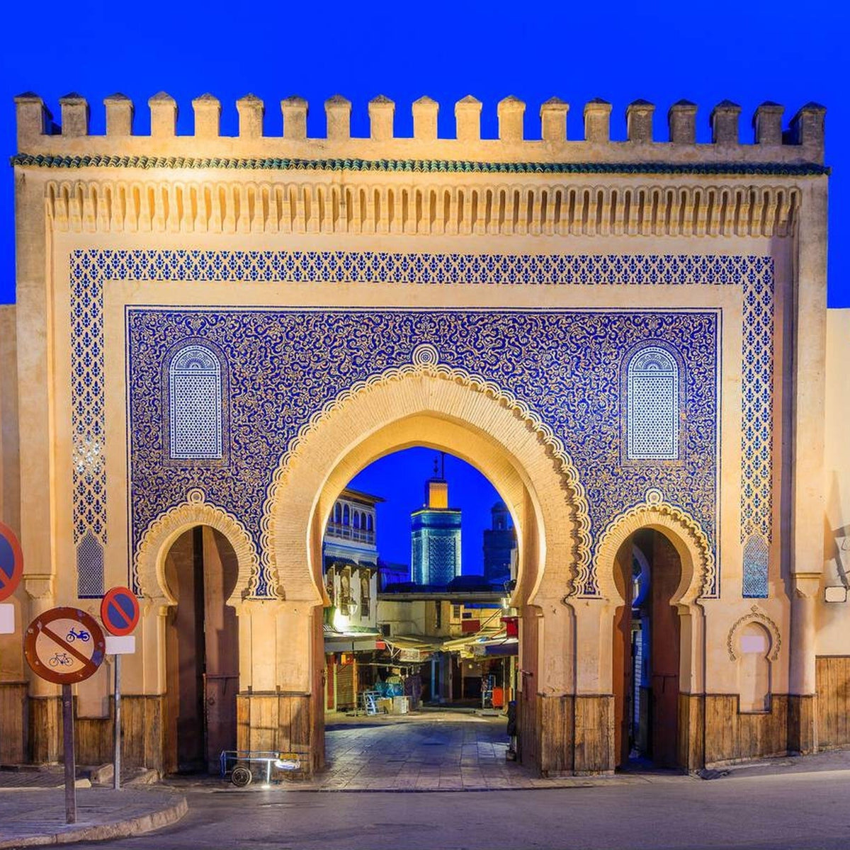 Travel to Fez: One-Day Fez Tour Itinerary, Attractions, And Hotels ...